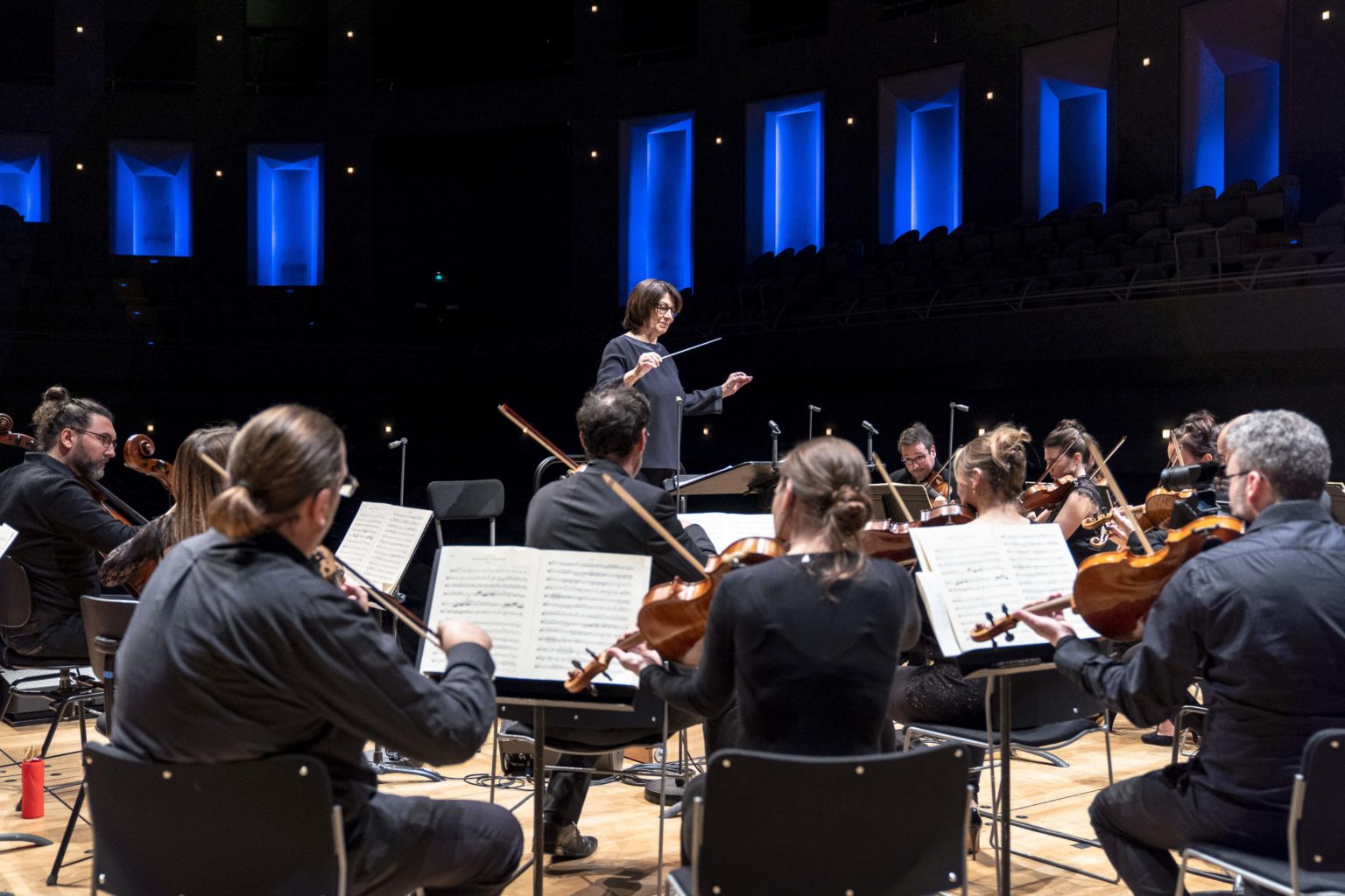 PARIS MOZART ORCHESTRA - La Maestra Paris